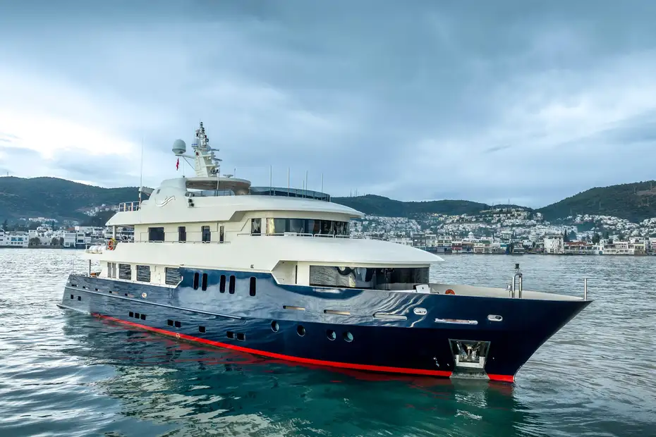 MAVERICK Superyacht | Luxury Yacht for Sale | Burgess